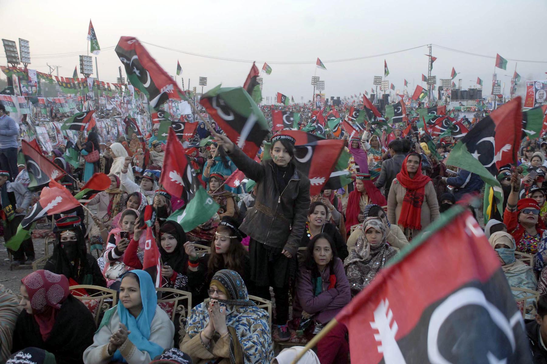 In pictures: PPP flexes its muscle in Islamabad - Pakistan - Dunya News