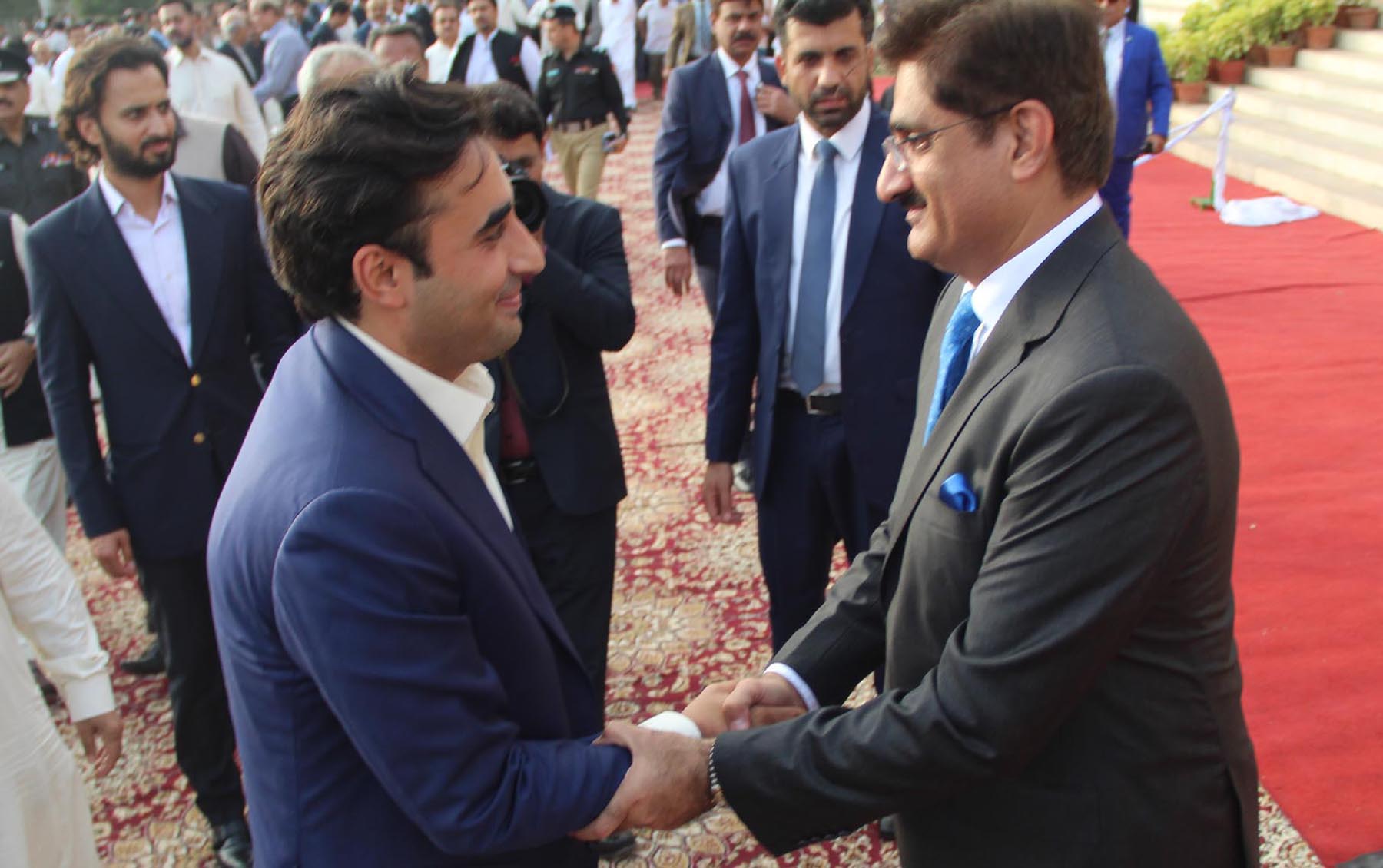 Murad Ali Shah sworn in as 33rd Sindh CM - Pakistan - Dunya News