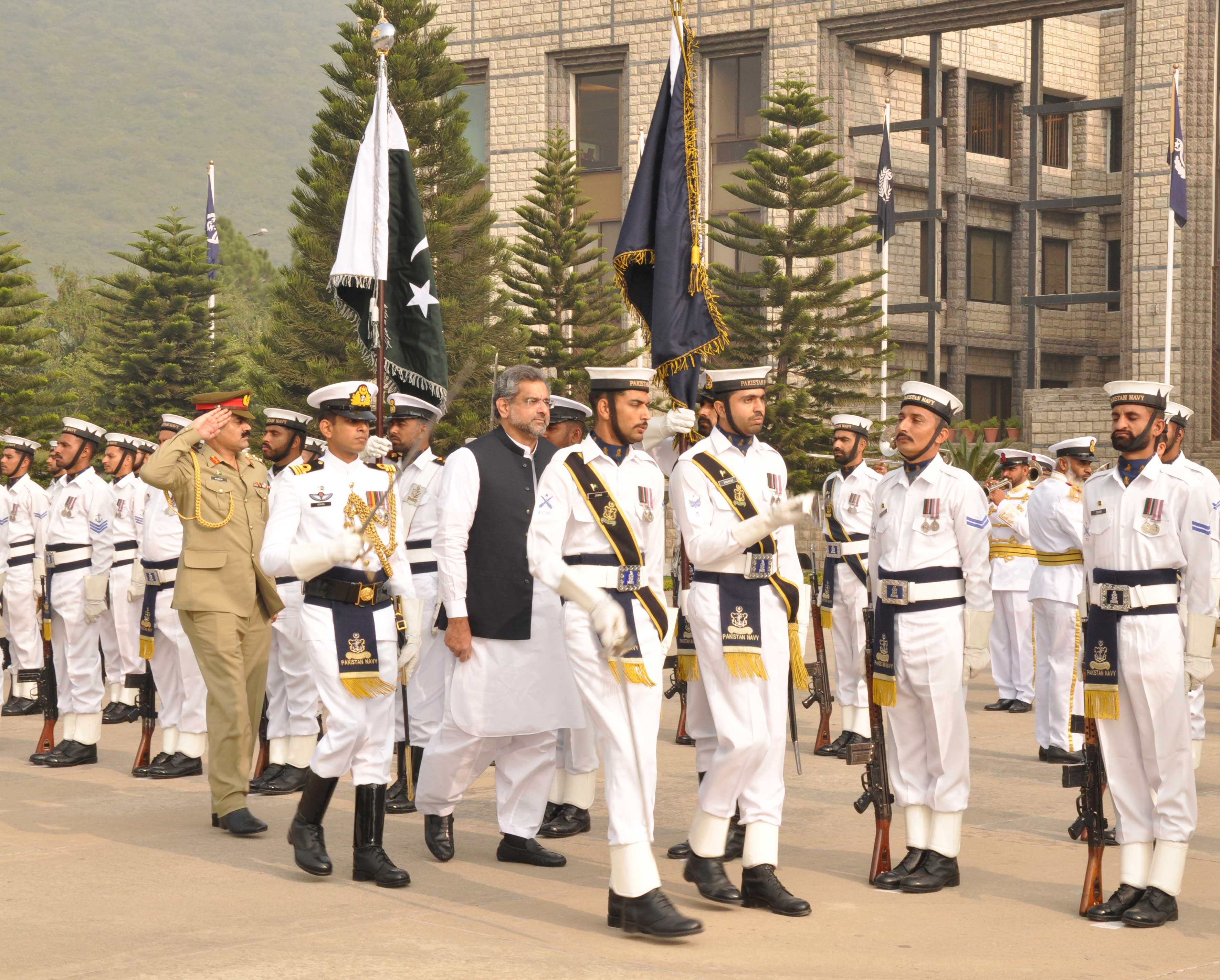 Pakistan Navy fully prepared to safeguard maritime frontiers: PM ...