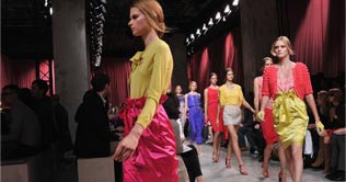 World's largest fashion show takes place in Paris