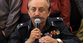 Govt excuses to remove DG FIA immediately