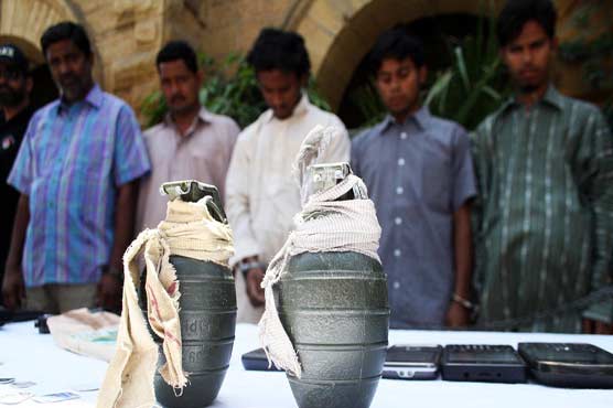 Karachi: 5 LeJ suspects arrested, weapons seized