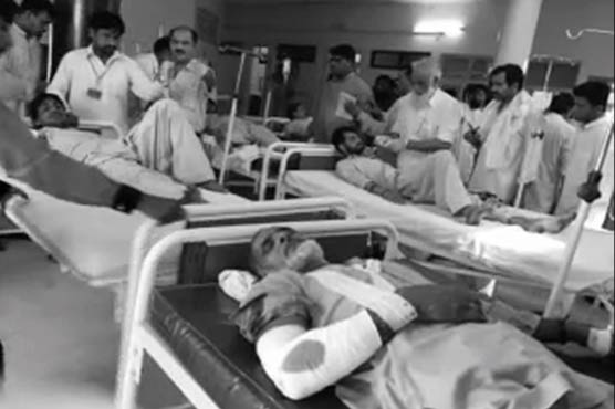 Clash between two rival groups leaves three dead, 24 injured in Jhang ...