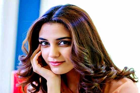 Maya Ali sets dancefloor on fire - Entertainment - Dunya News