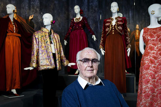 'Little black dress' designer Givenchy dies at 91 - Entertainment ...