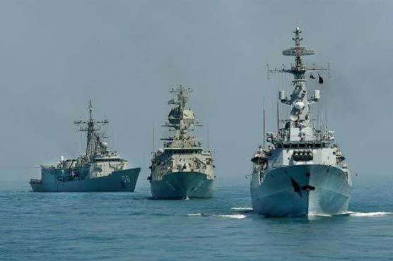 President Alvi confers military awards to Pakistan Navy officers for ...