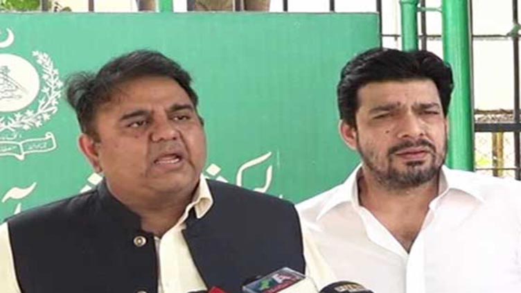 Vawda seeks answers from Fawad for meeting US envoy - Pakistan - Dunya News