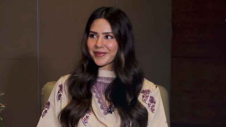Sonam Bajwa reveals her plan to visit Pakistan - Entertainment - Dunya News
