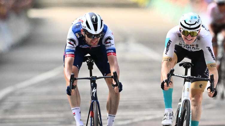 Mohoric wins photo finish for Tour de France stage 19 - Sports - Dunya News