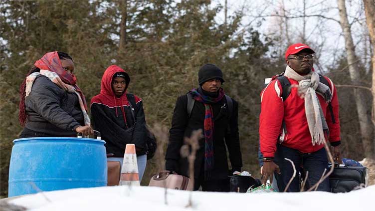 Roxham Road still busy with asylum seekers after Biden, Trudeau amend ...